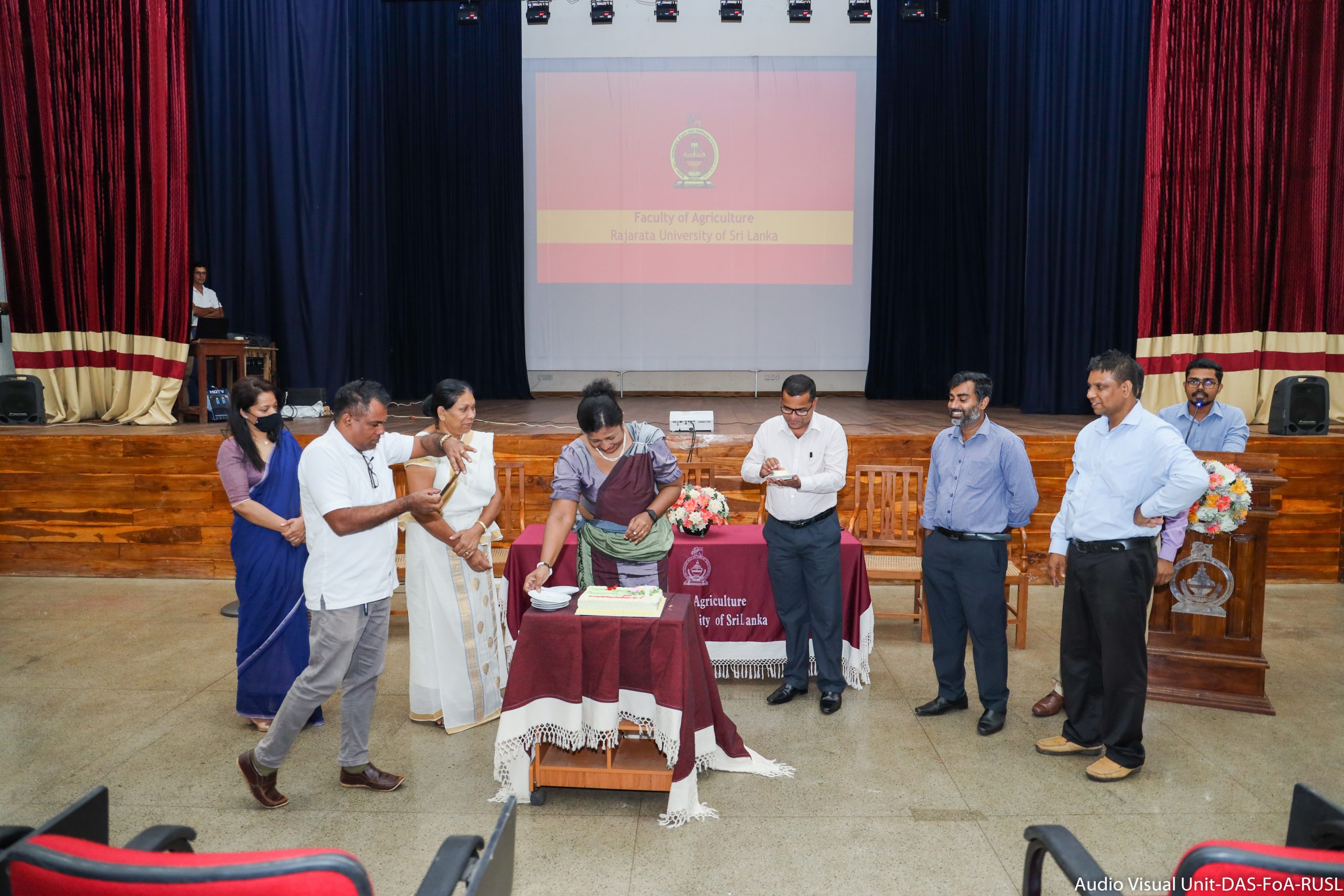 VICE CHANCELLOR CELEBRATES HER 1ST WORK ANNIVERSARY AT THE FACULTY OF ...